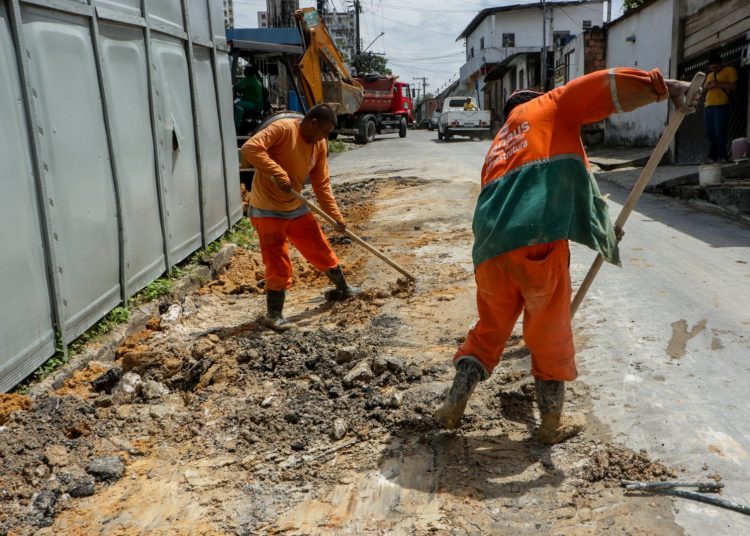 Informe Manaus Prefeitura De Manaus Recupera Drenagem Profunda Em